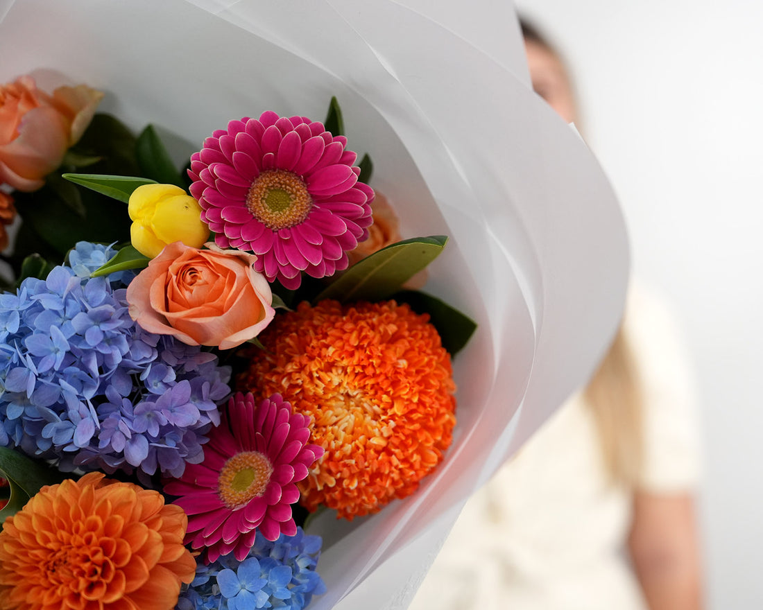 Arrangement - Bright – Geelong Flower Farm